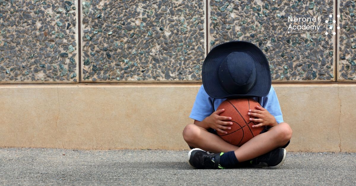 كيف نتعامل مع ظاهرة التنمر؟ - أكاديمية نيرونت